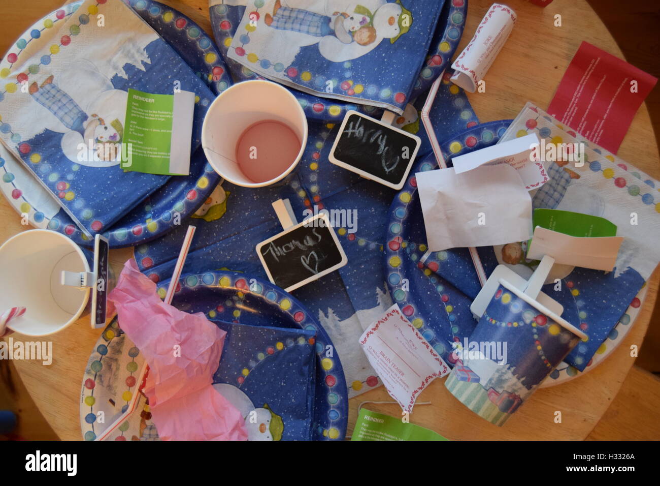 After party mess hi-res stock photography and images - Alamy