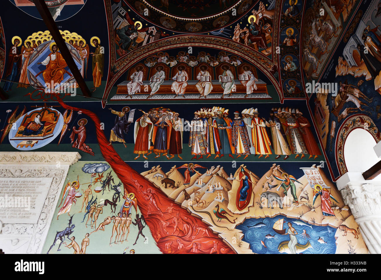 The beautiful murals inside Saint George New Church in Bucharest ...