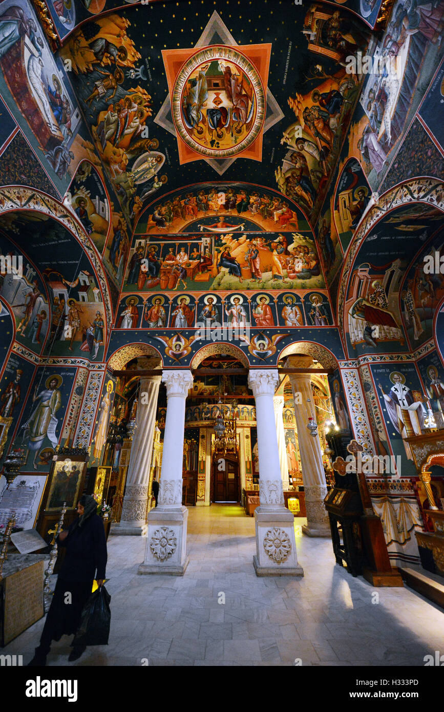 The beautiful murals inside Saint George New Church in Bucharest ...