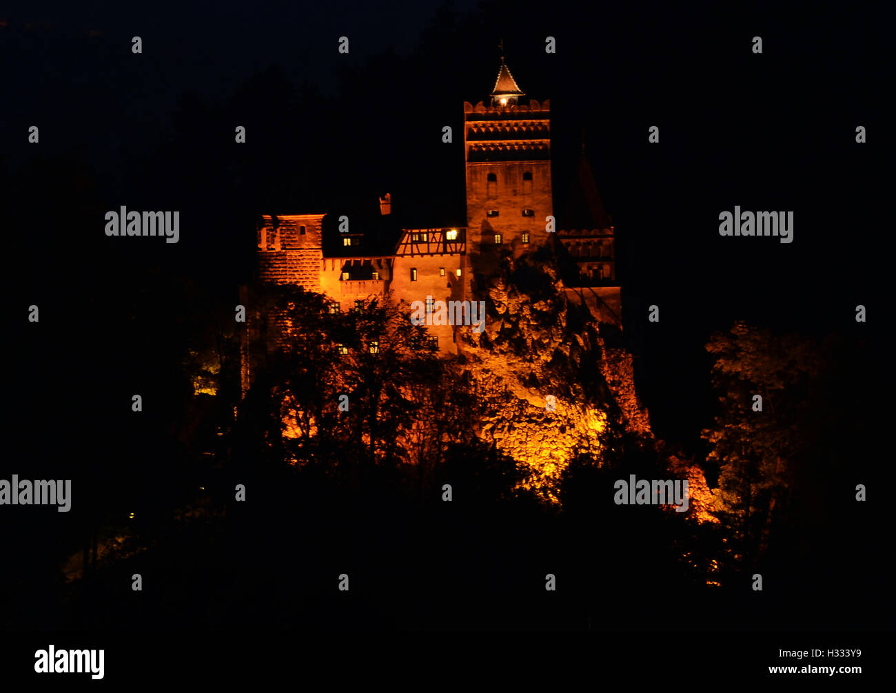 Bran castle transylvania romania hi-res stock photography and images ...