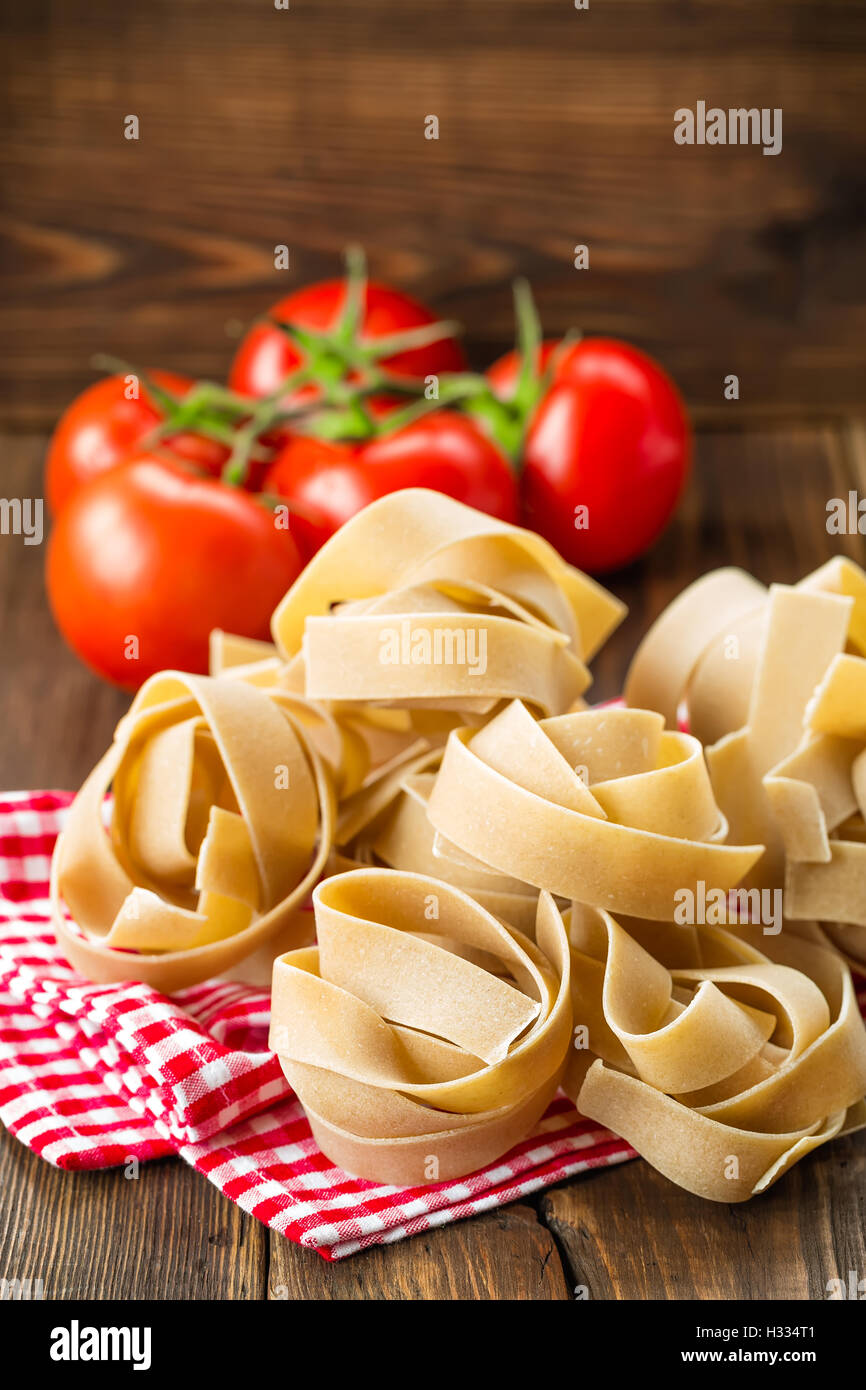 Wet pasta noodles hi-res stock photography and images - Alamy