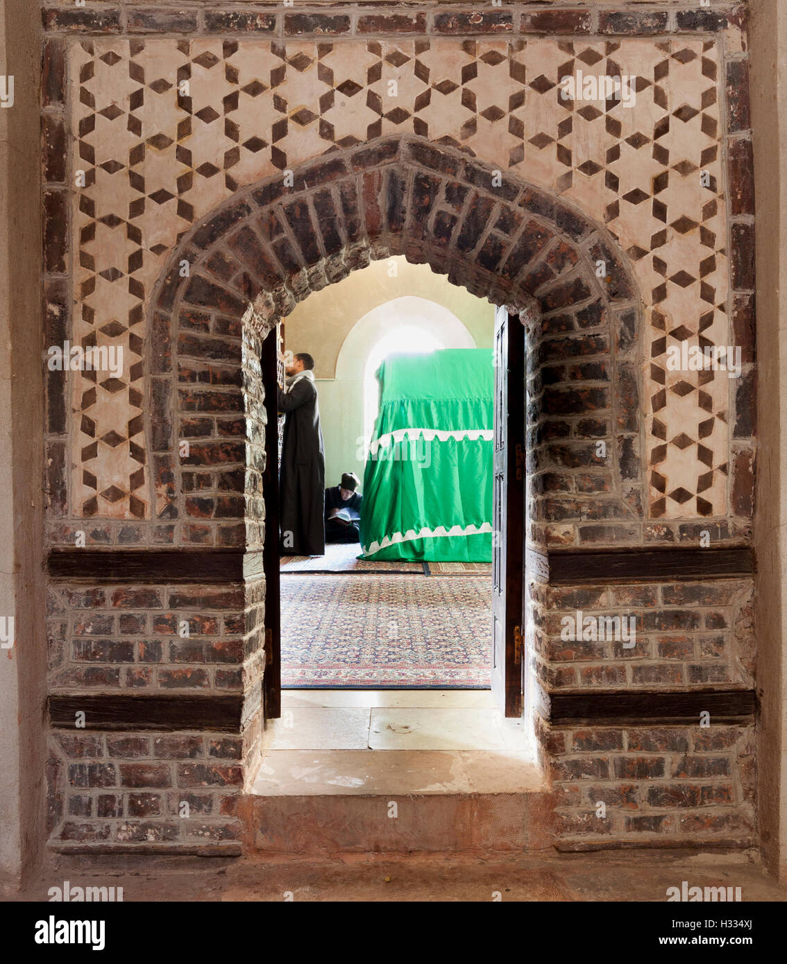 Egypt shrine hi-res stock photography and images - Alamy