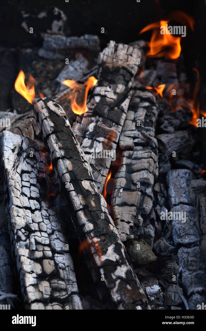 Wood fire ash hi-res stock photography and images - Alamy