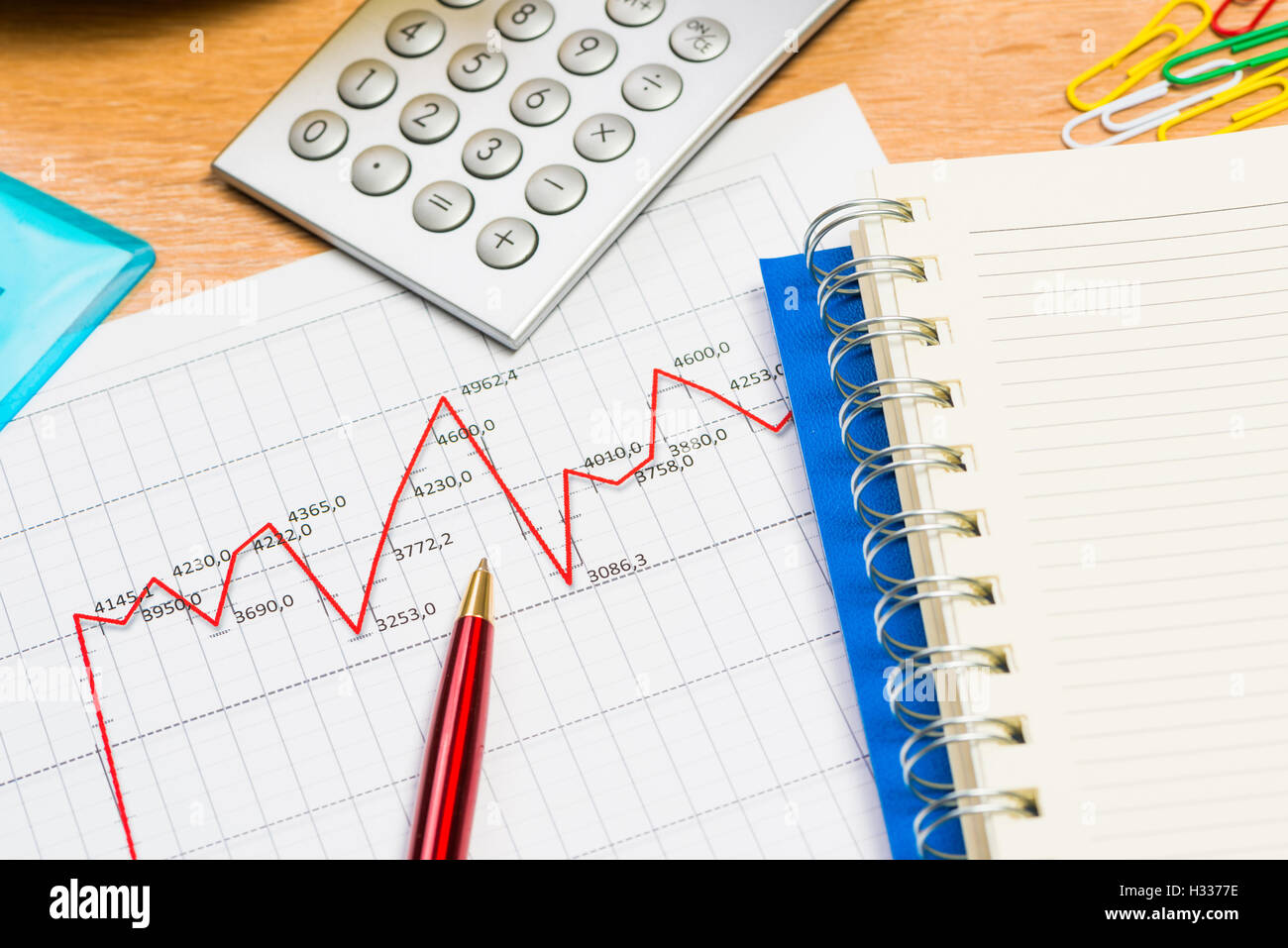pen and graph growth, workplace businessman Stock Photo - Alamy