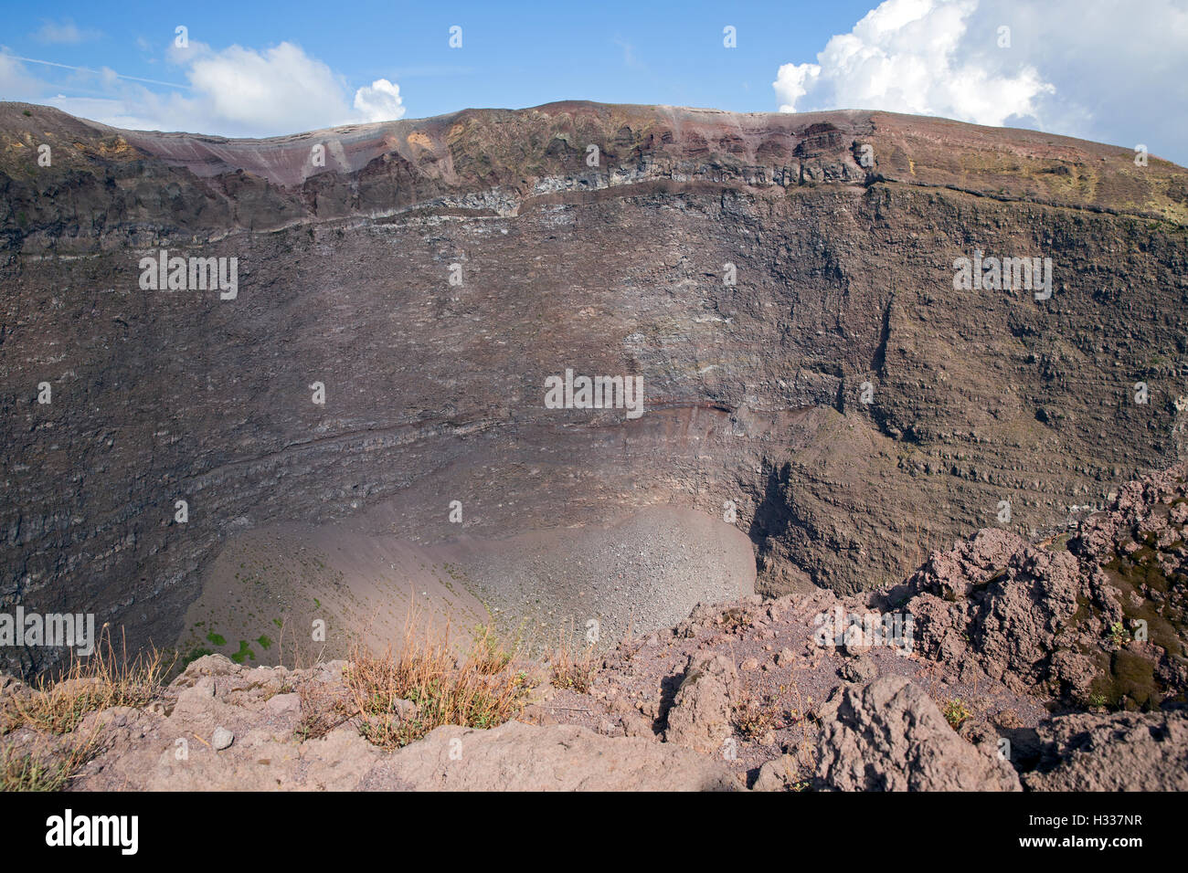 Vesuvio volcano near Naples, Italy Stock Photo - Alamy