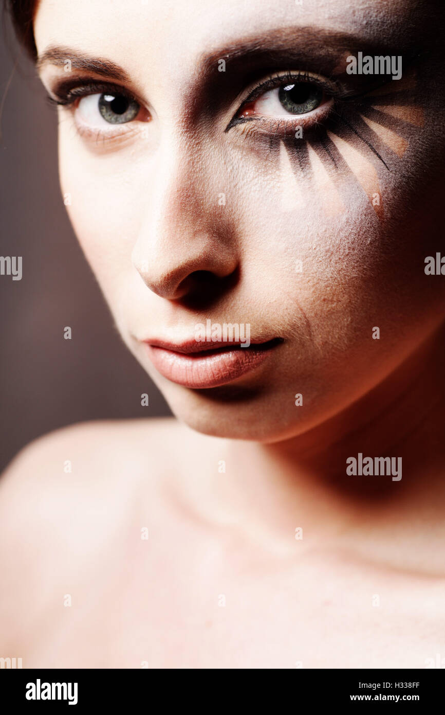 24 year old woman hi-res stock photography and images - Alamy