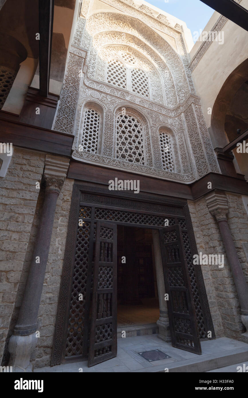 Tomb entrance egypt hi-res stock photography and images - Alamy