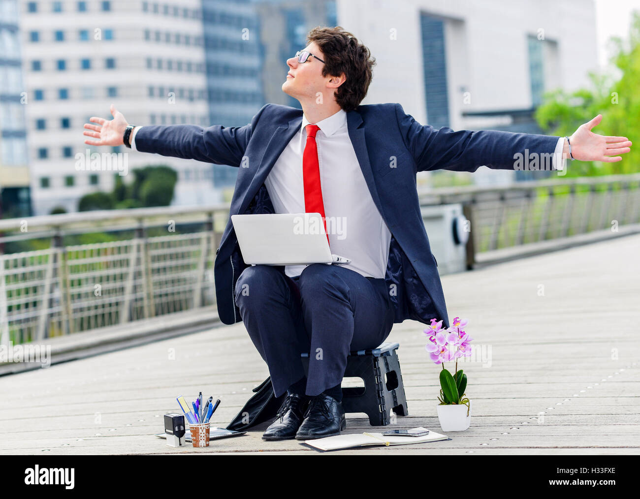 Constraint hi-res stock photography and images - Alamy