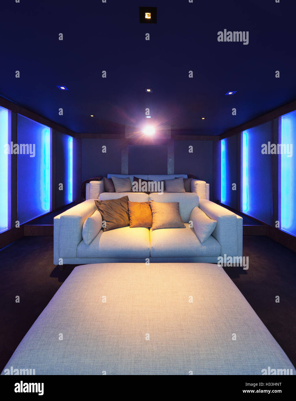Home cinema system hi-res stock photography and images - Alamy