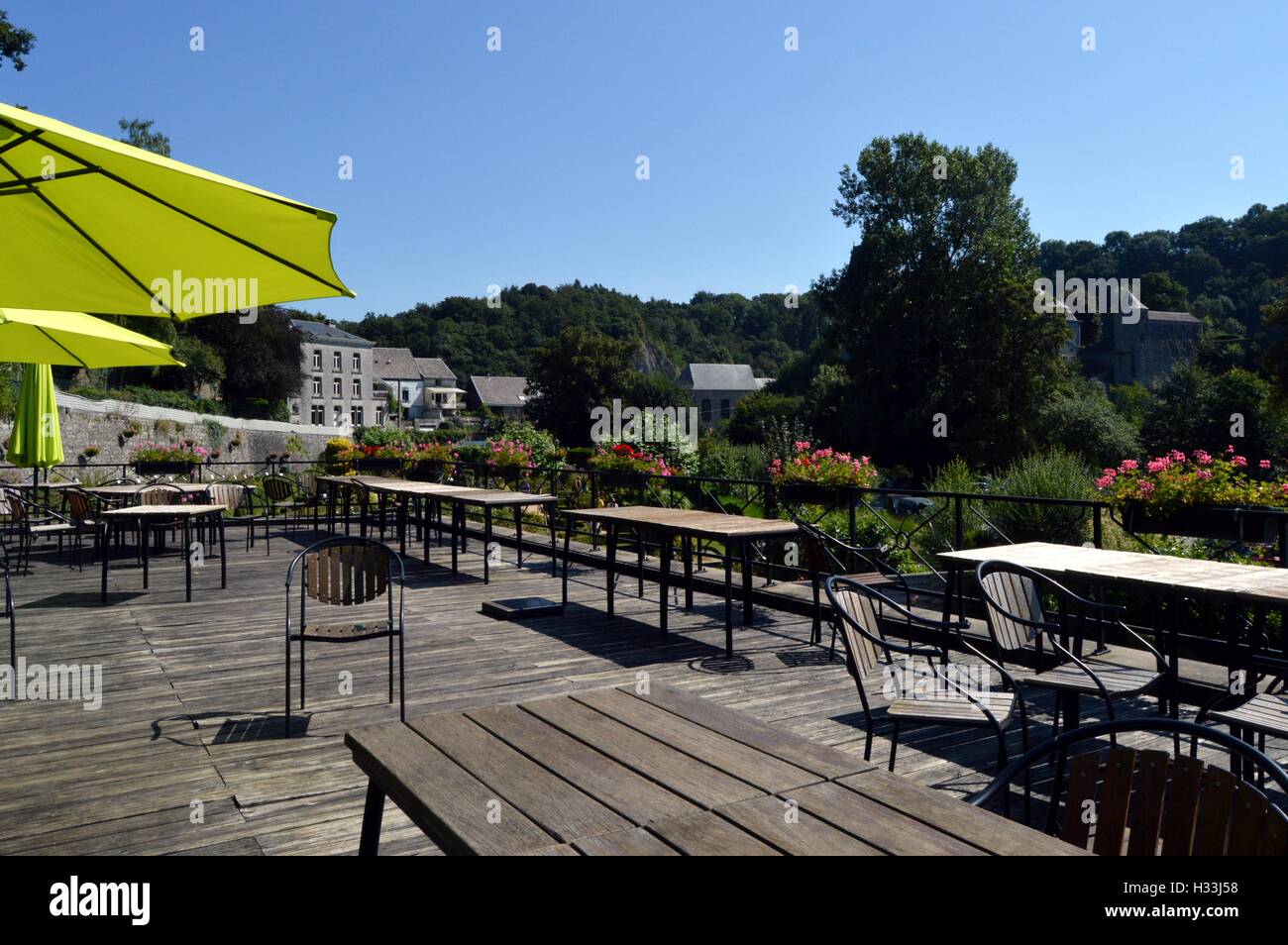Wooden terrace overhanging a park with natural box tree Stock Photo - Alamy