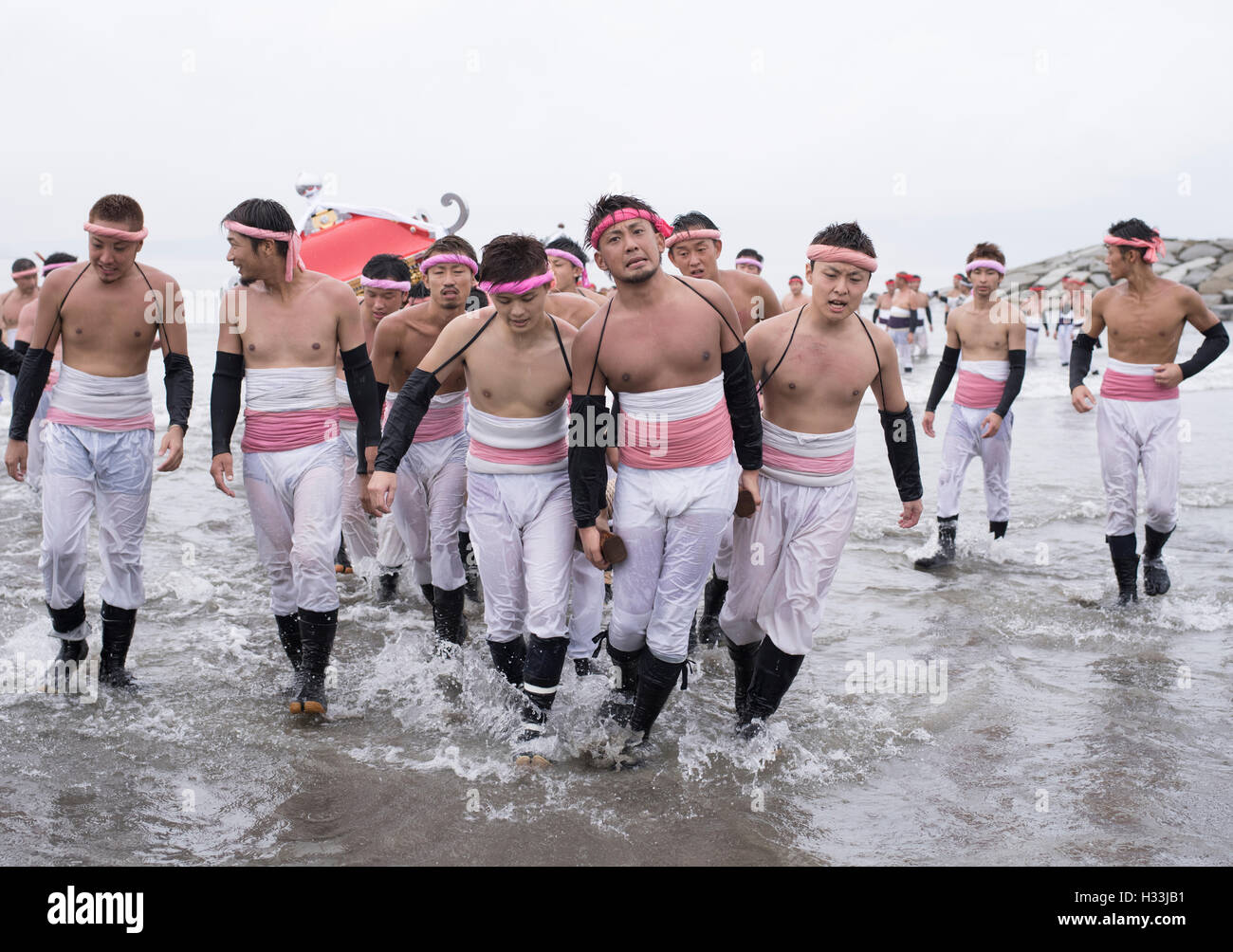Ohara Hadaka Matsuri, Chiba, Japan - men carry " mikoshi " portable ...
