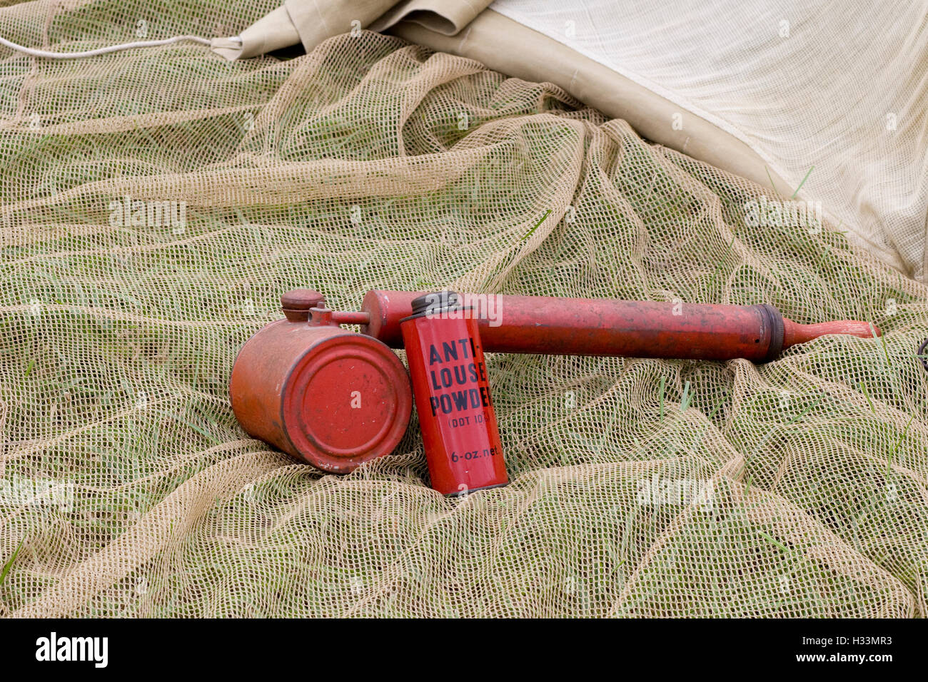 Anti louse powder hi-res stock photography and images - Alamy