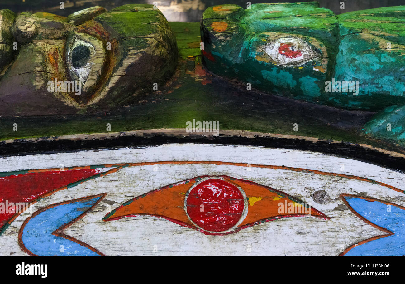 Aboriginal carvings of bc hi-res stock photography and images - Alamy