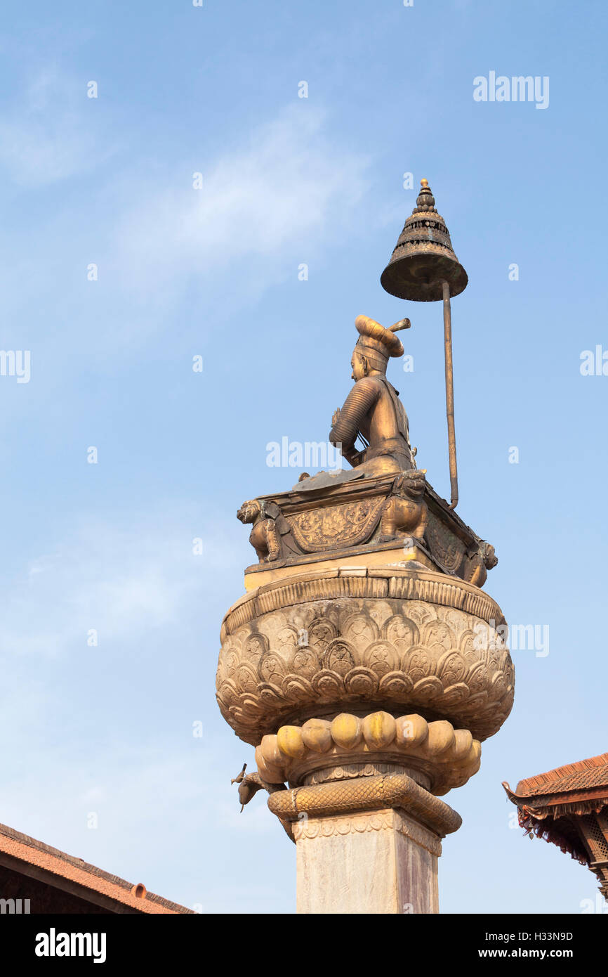 Malla statue hi-res stock photography and images - Alamy