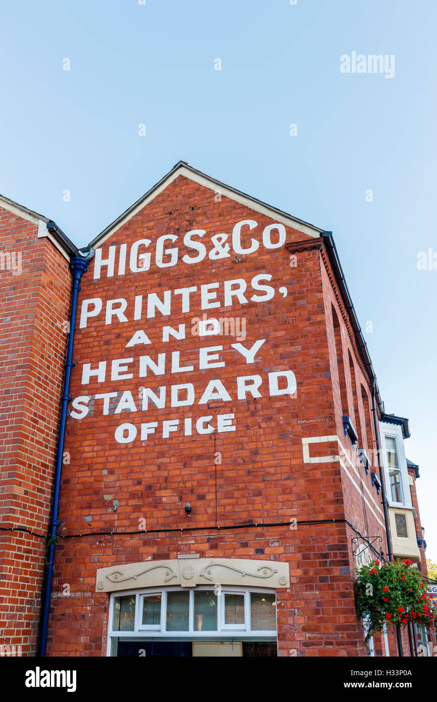 Henley standard hi-res stock photography and images - Alamy