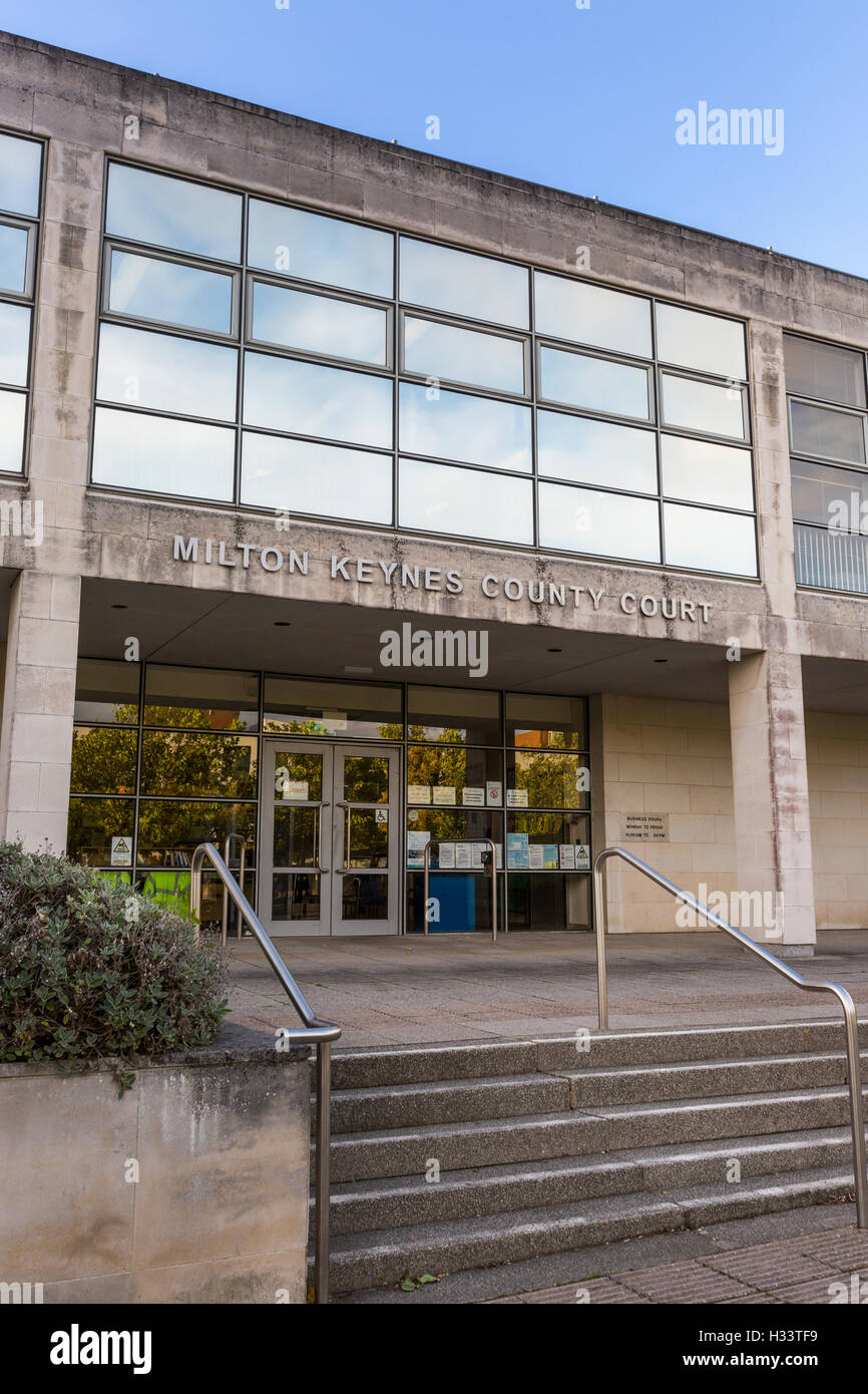 Family courts hi-res stock photography and images - Alamy