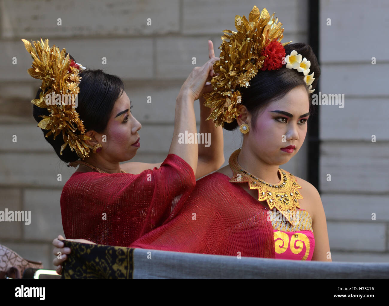 Dancers prepare for performance at Boulder Asian Festival Stock Photo ...