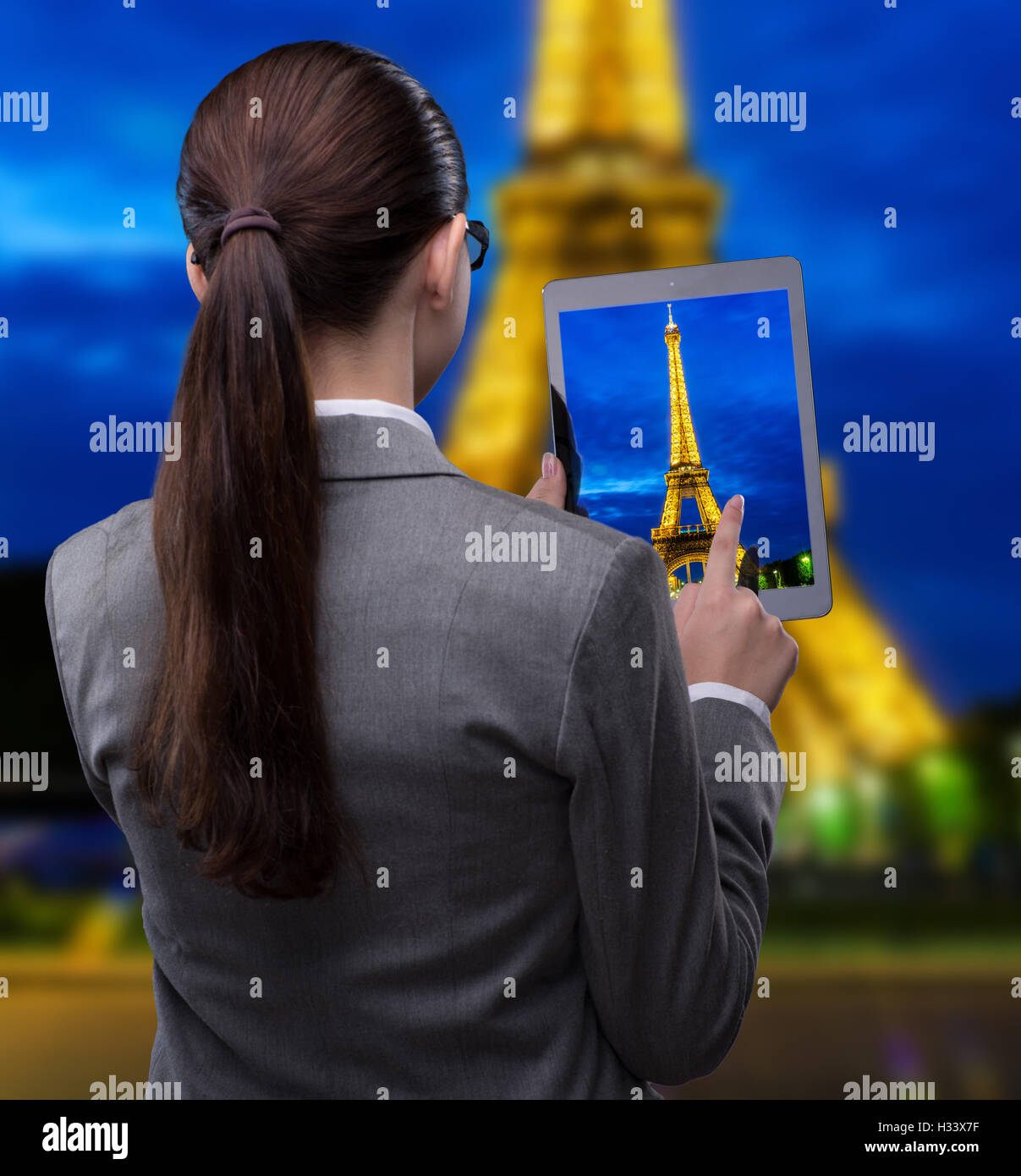 Virtual reality travel concept with woman and tablet Stock Photo - Alamy