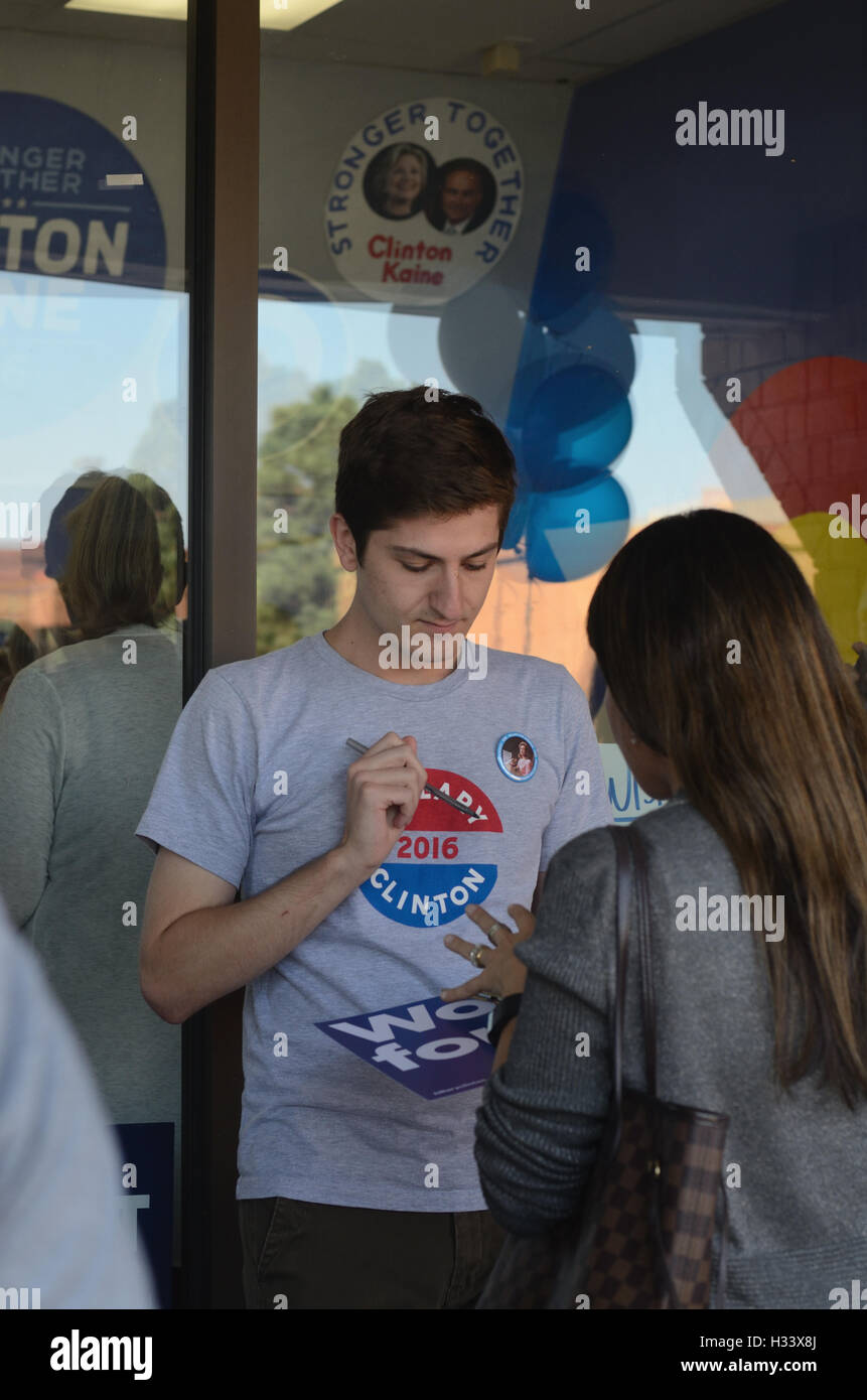 Campaign worker hi-res stock photography and images - Alamy