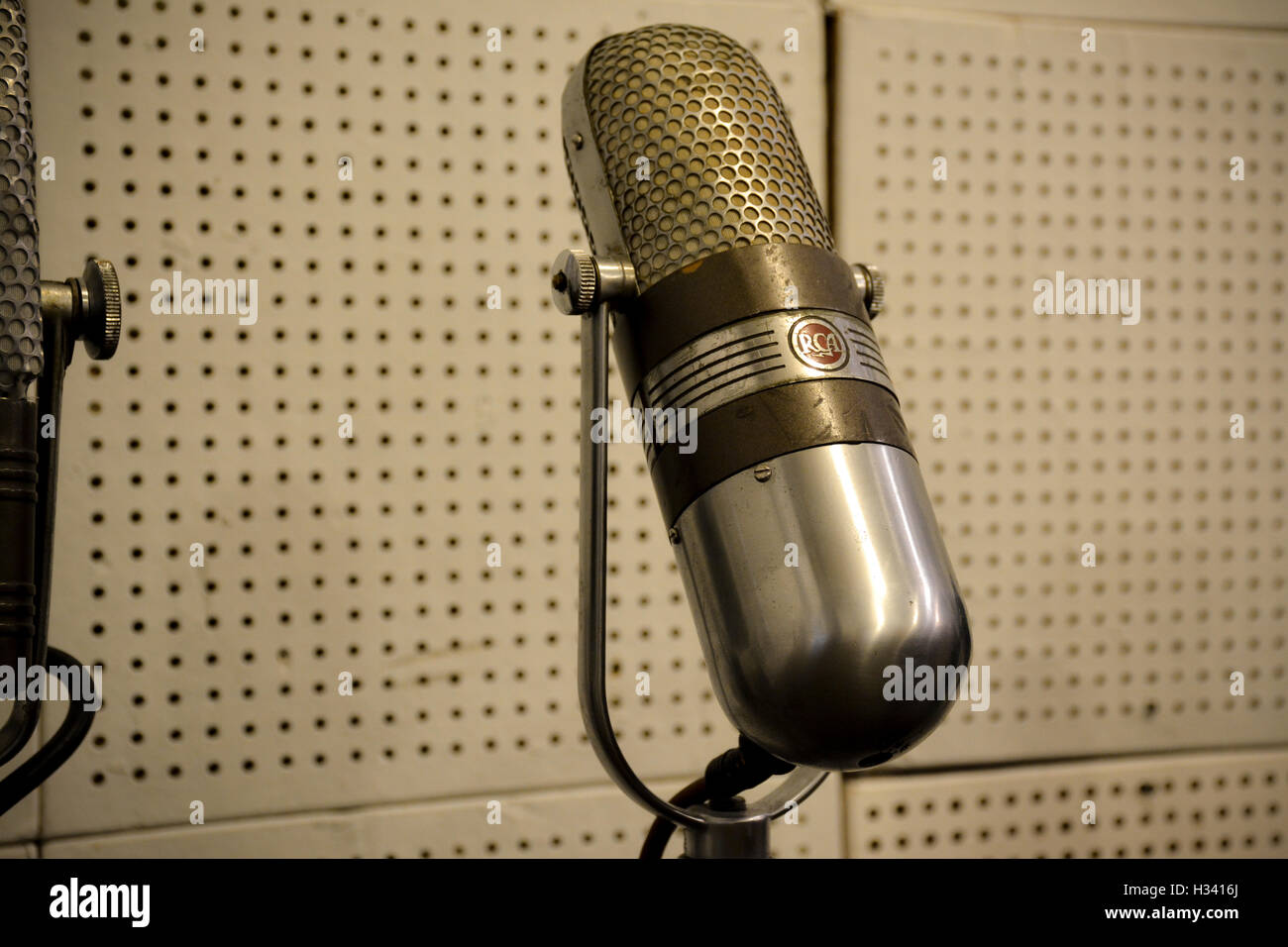 Vintage, Original Microphones used by Elvis Presley & Johnny Cash ...