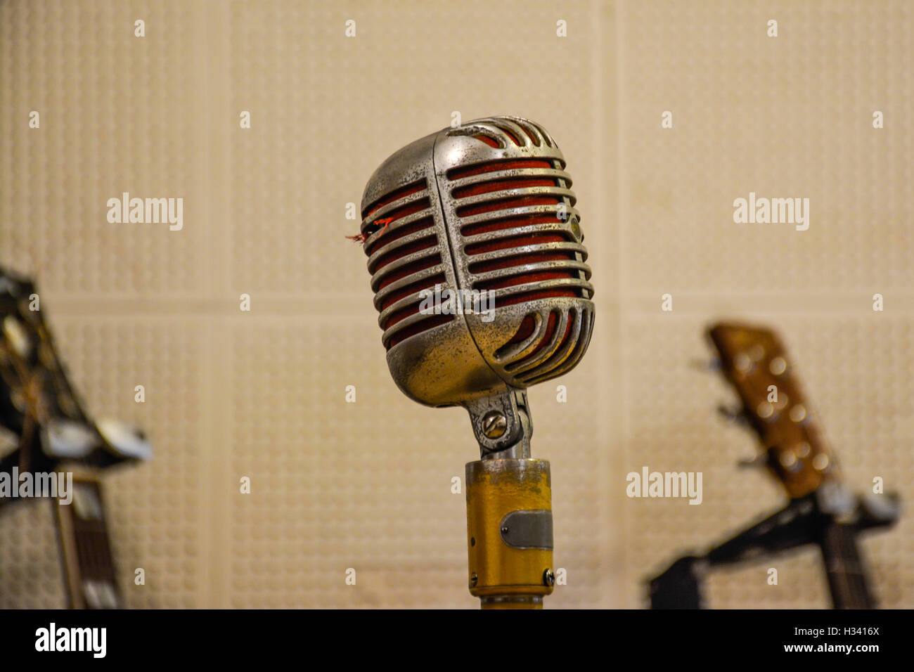 Vintage, Original Microphones used by Elvis Presley & Johnny Cash ...