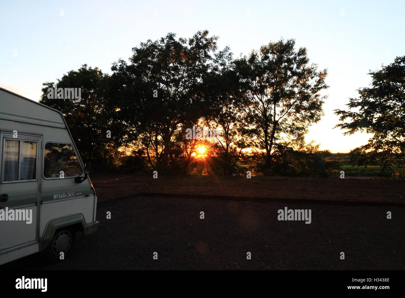 Motorhome sunset hi-res stock photography and images - Alamy