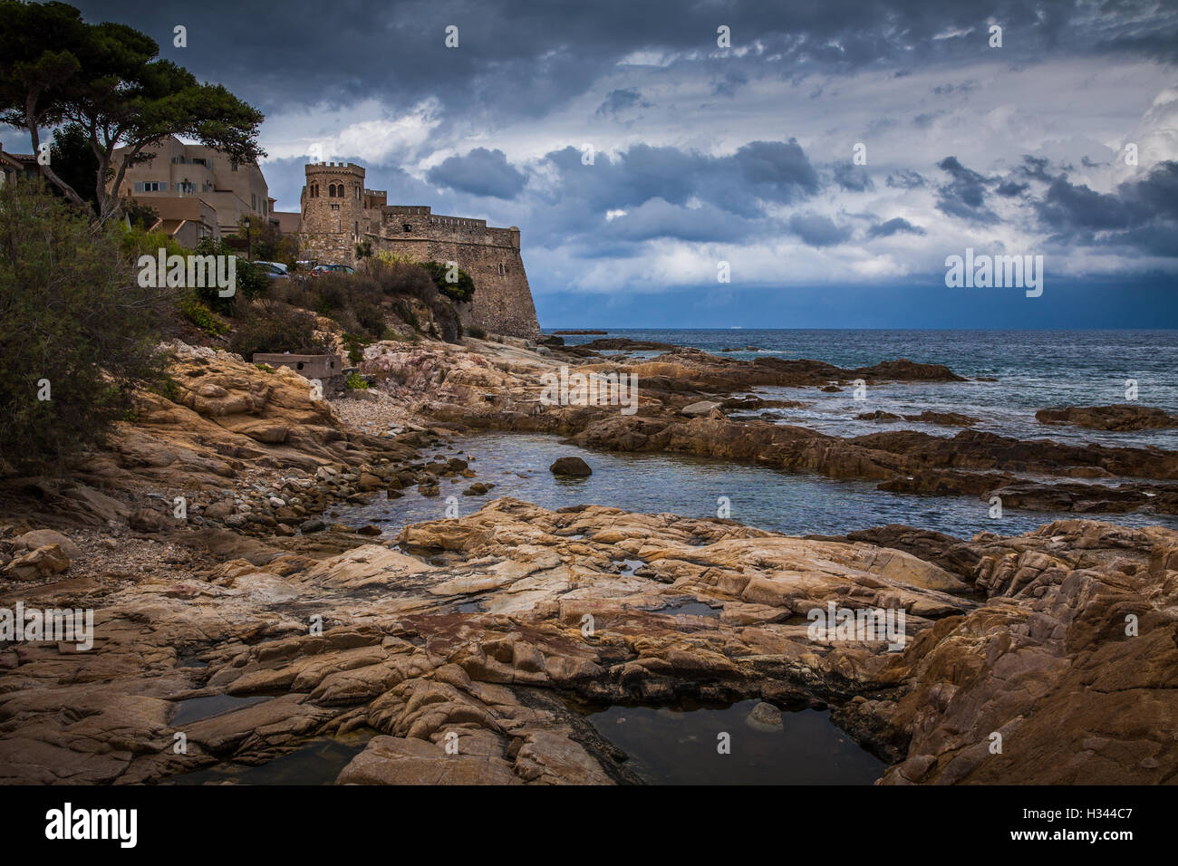 Algajola corsica hi-res stock photography and images - Alamy