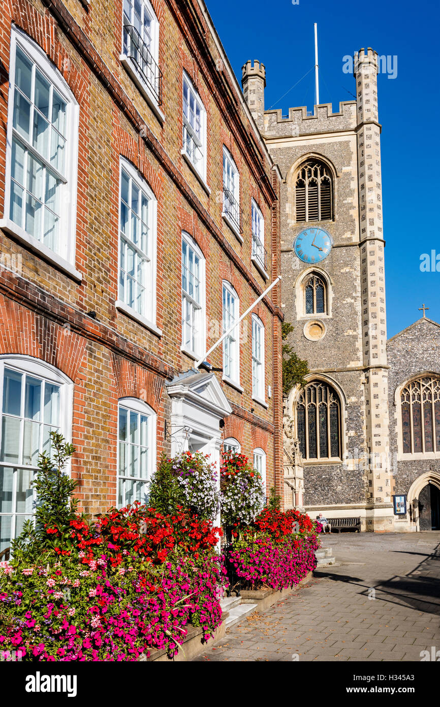 St marys church henley on thames hi-res stock photography and images ...