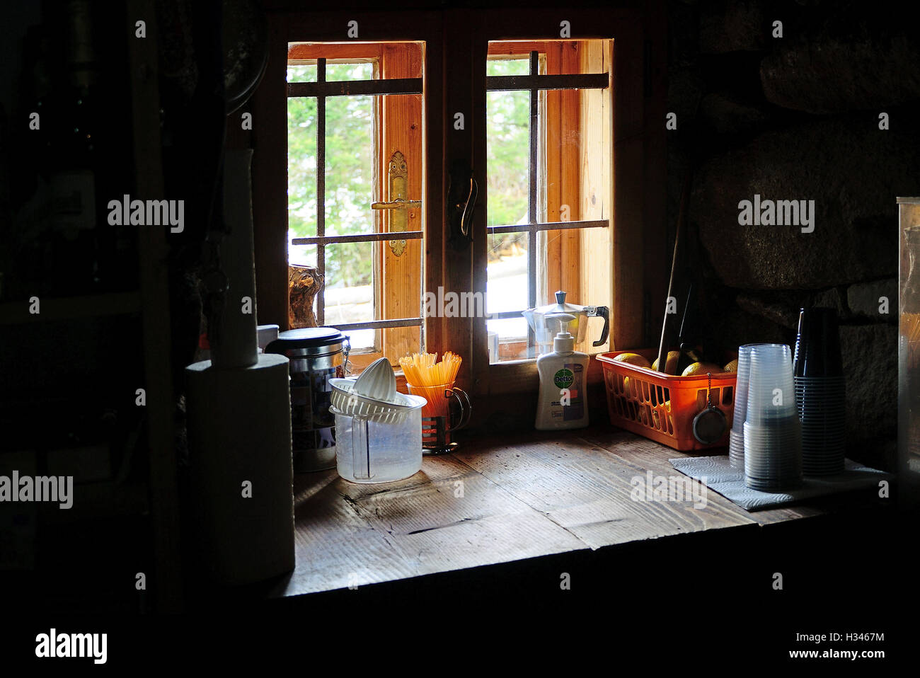 Chalet interior hi-res stock photography and images - Alamy