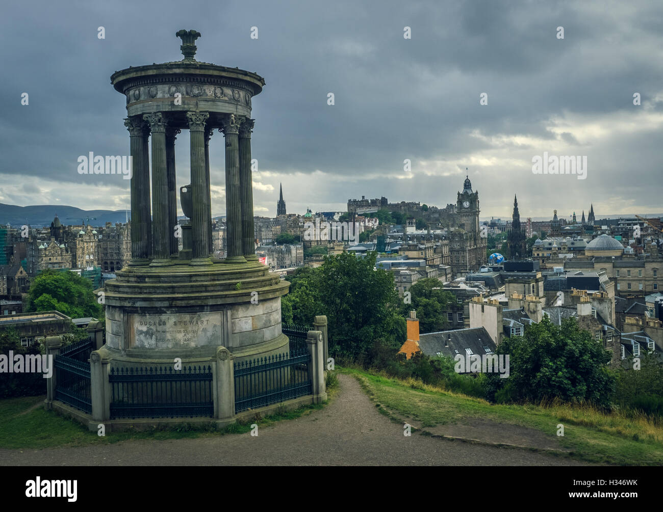 Panoramic aerial view over the historic center of Edinburgh, Scotland ...