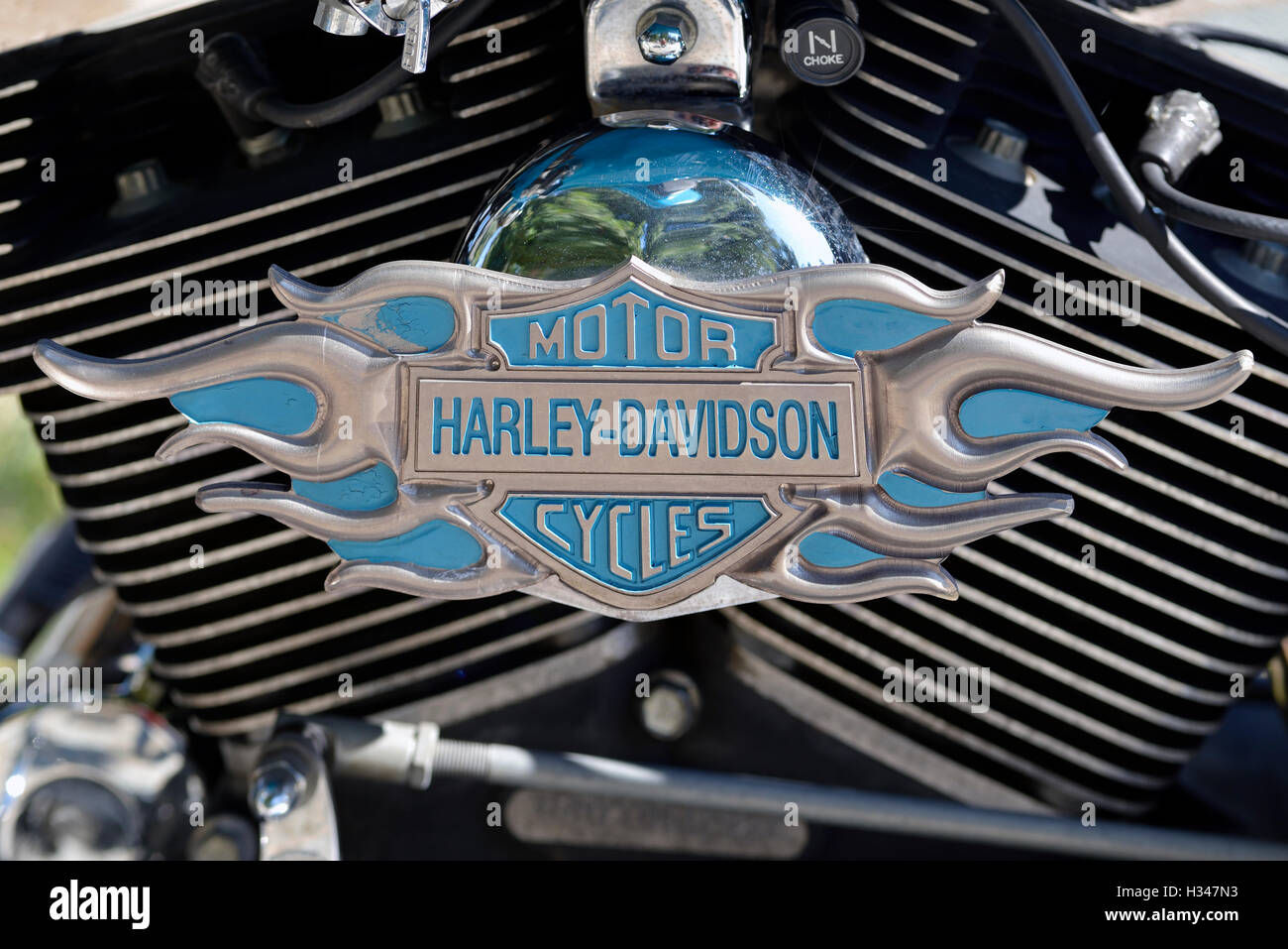 Harley davidson logo badge hi-res stock photography and images - Alamy