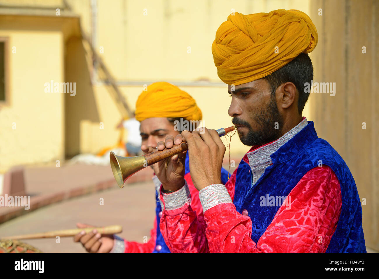 Street musician indian traditional instrument hi-res stock photography ...