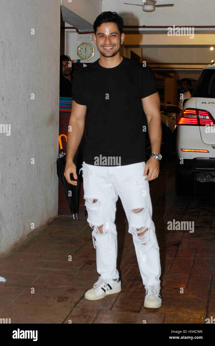 Kunal Khemu In Superstar Hd