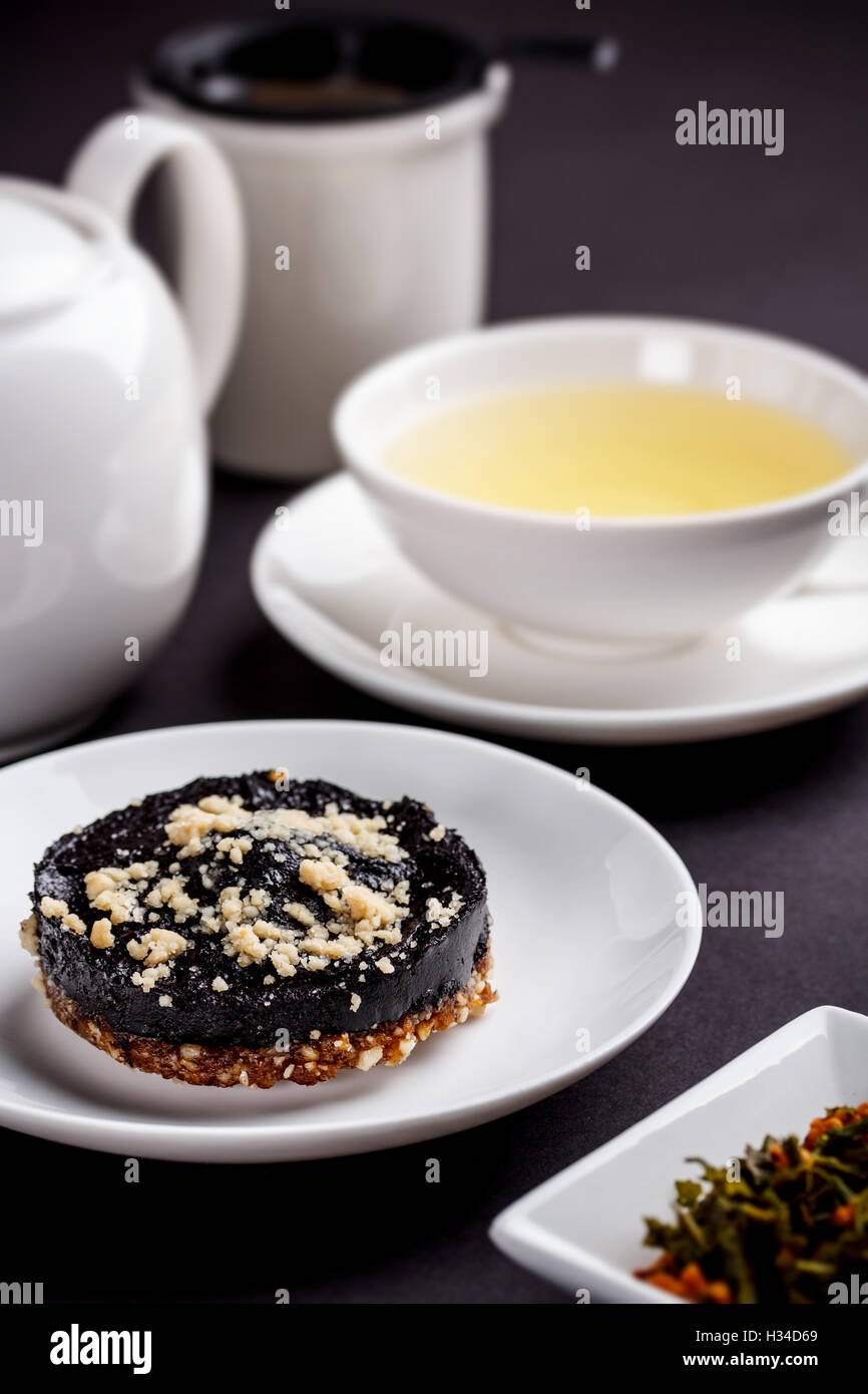 Tea and cake Stock Photo - Alamy