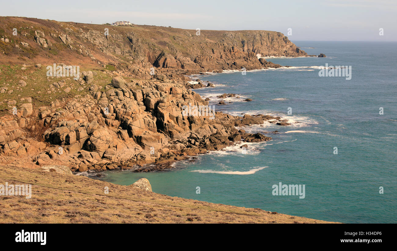 Rocky shore uk hi-res stock photography and images - Alamy
