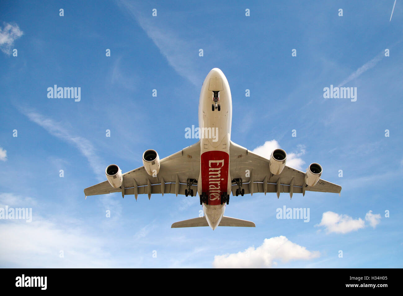 An emirates airbus a380 takes off hi-res stock photography and images ...