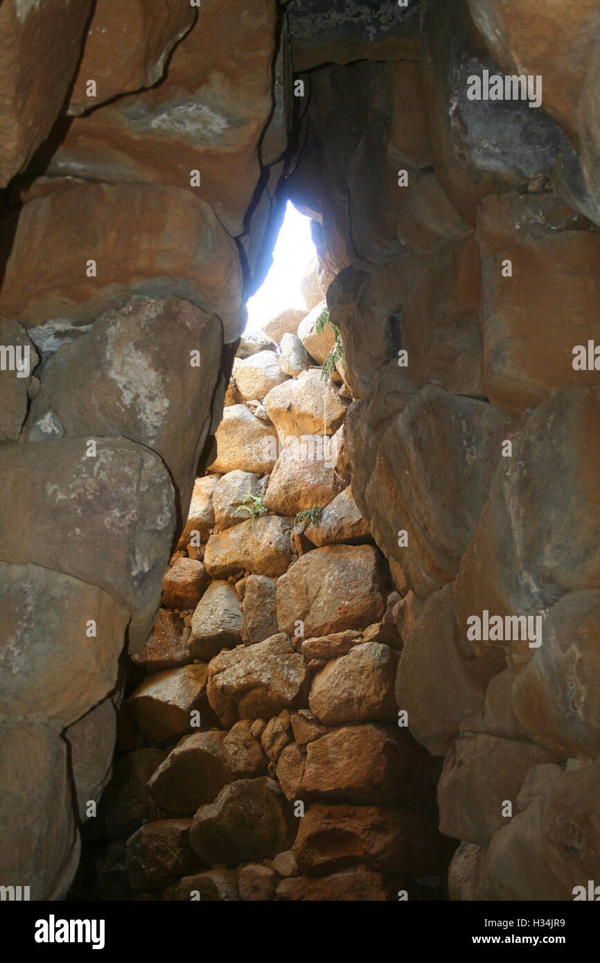 Old window castle hi-res stock photography and images - Alamy