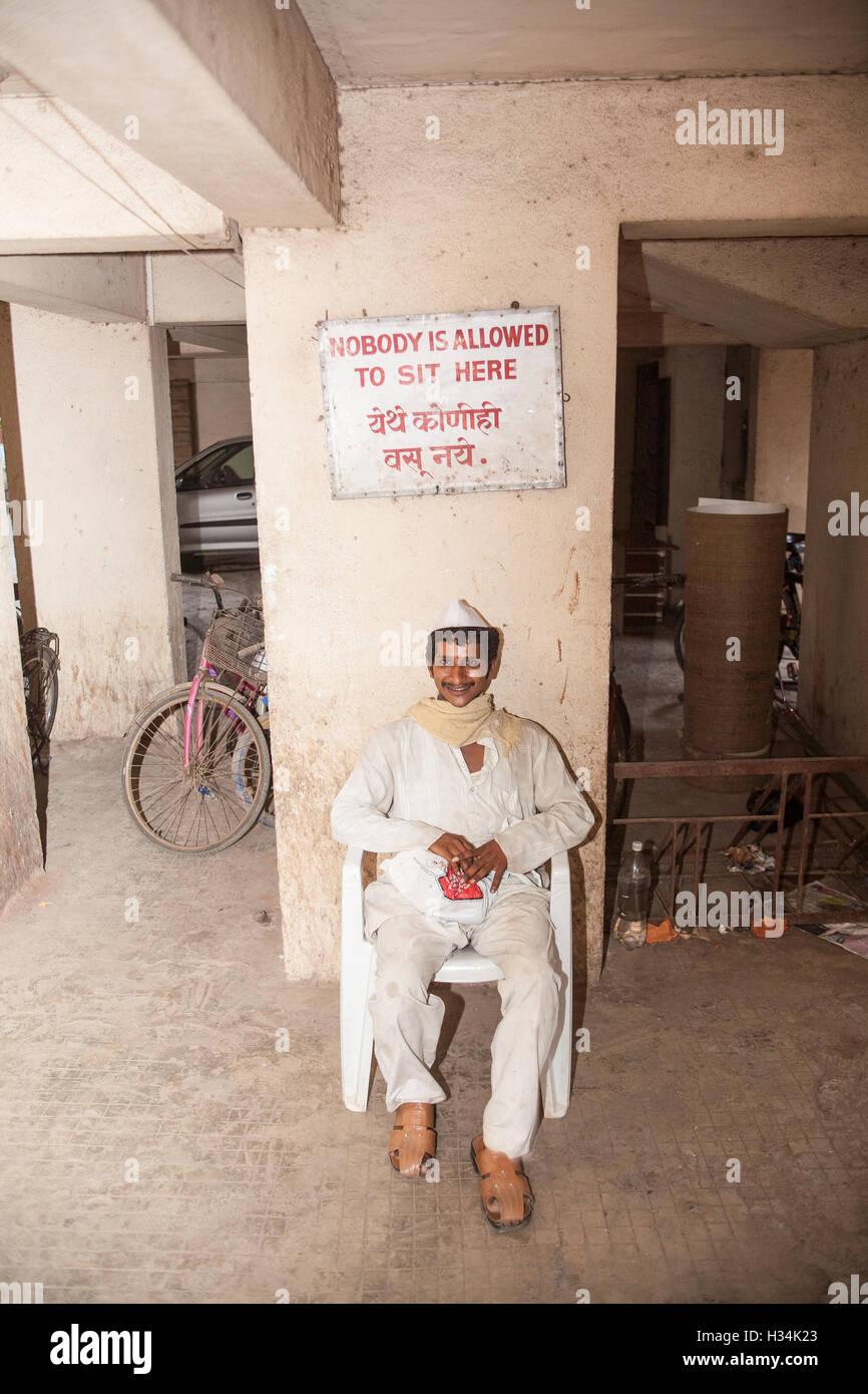 Indian middle class urban family hi-res stock photography and images ...