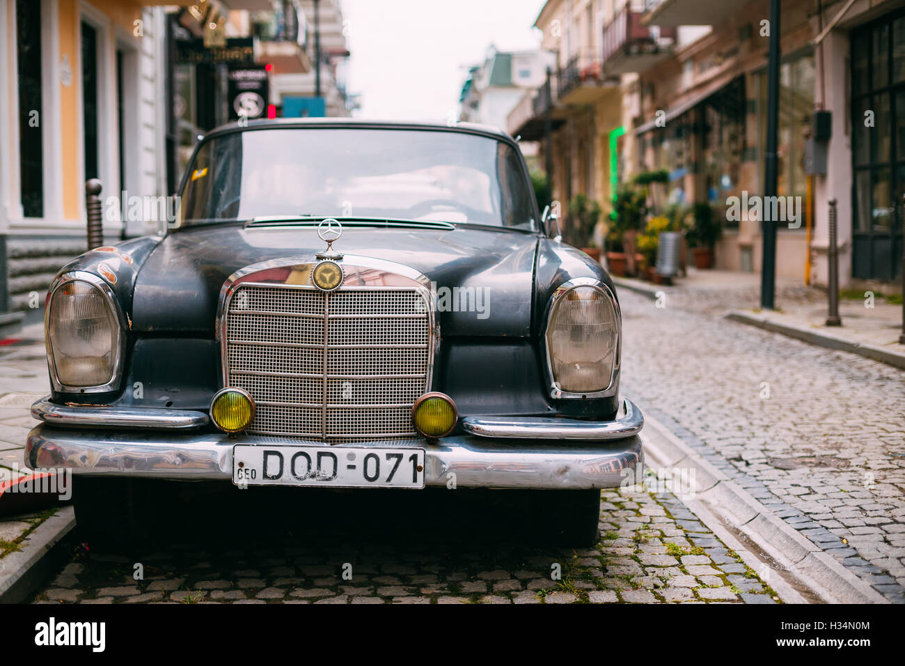 Old mercedes benz hi-res stock photography and images - Alamy