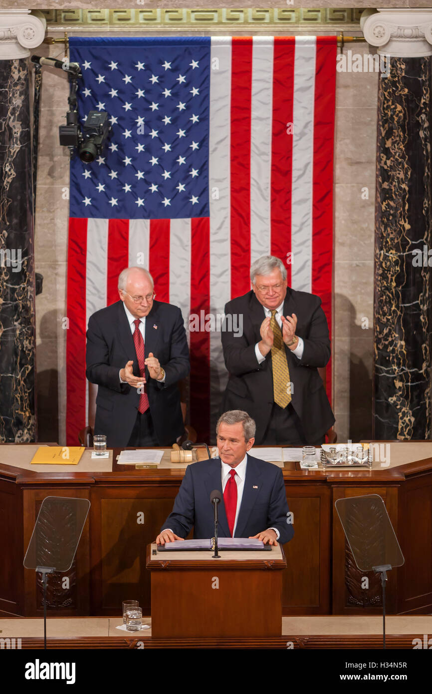 WASHINGTON, DC, USA - President George W. Bush delivering his State of ...