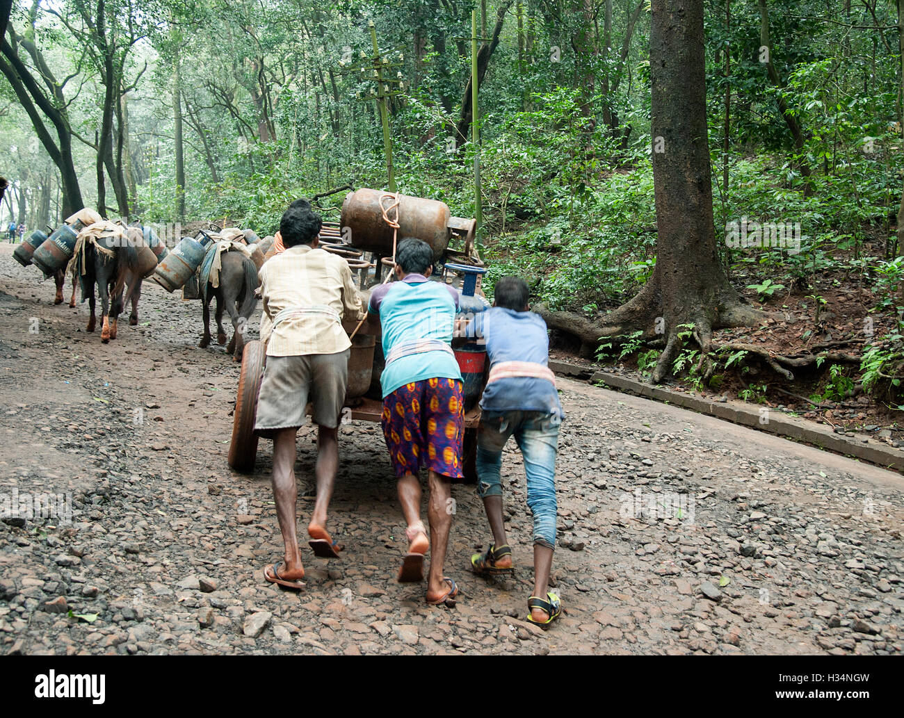 Hand Cart India High Resolution Stock Photography and Images - Alamy
