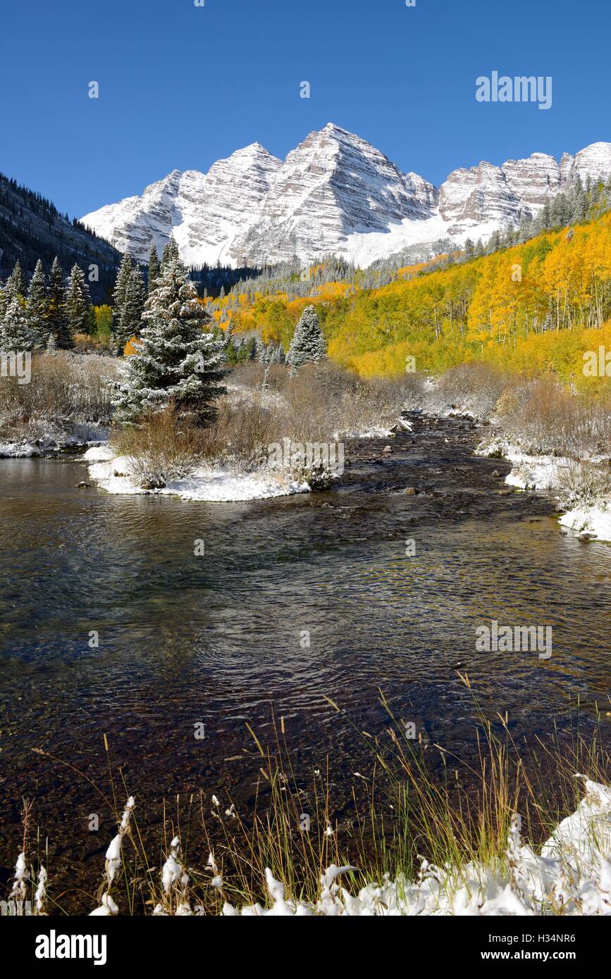 Maroon bells in autumn hi-res stock photography and images - Alamy