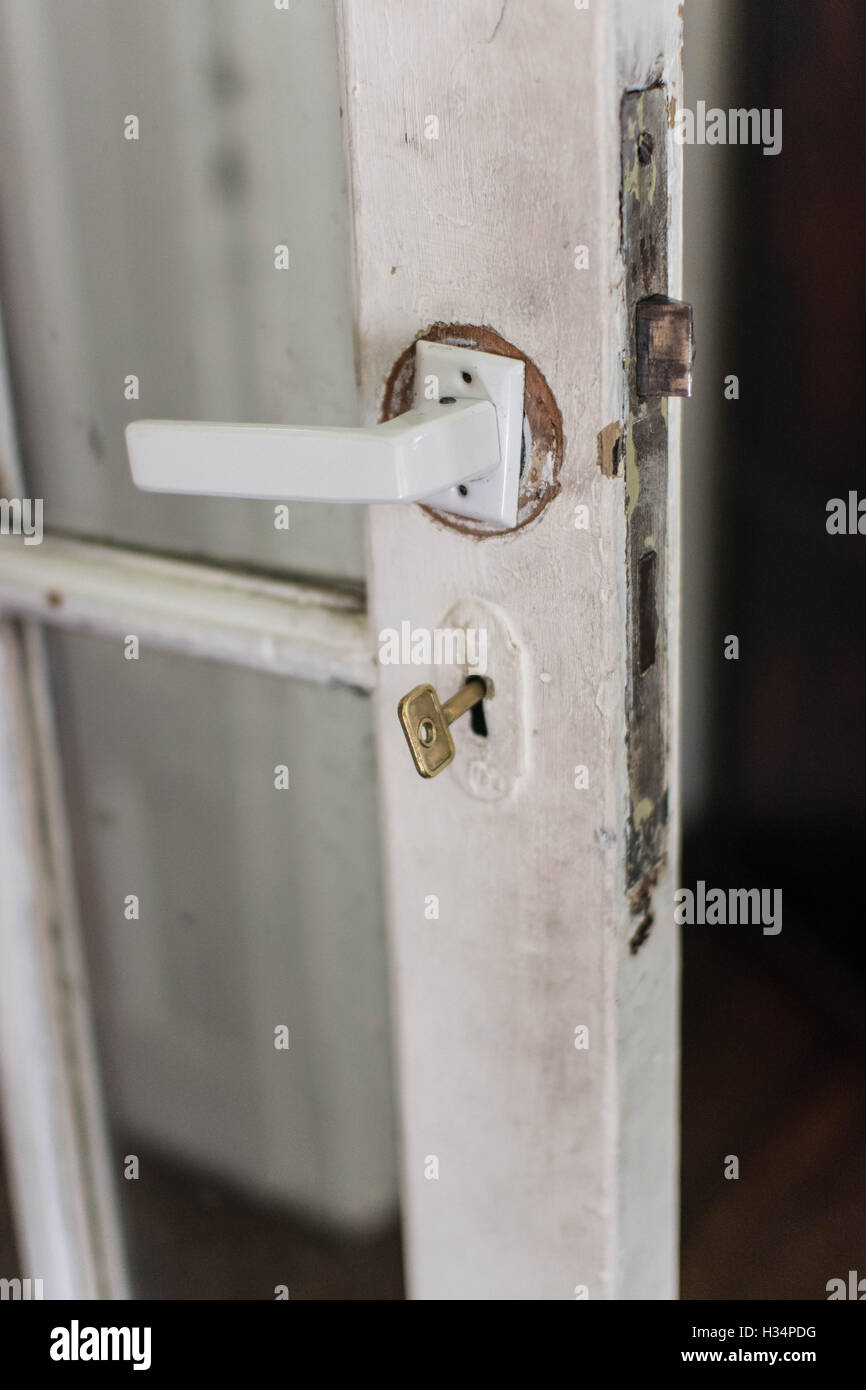 Open old door Stock Photo - Alamy