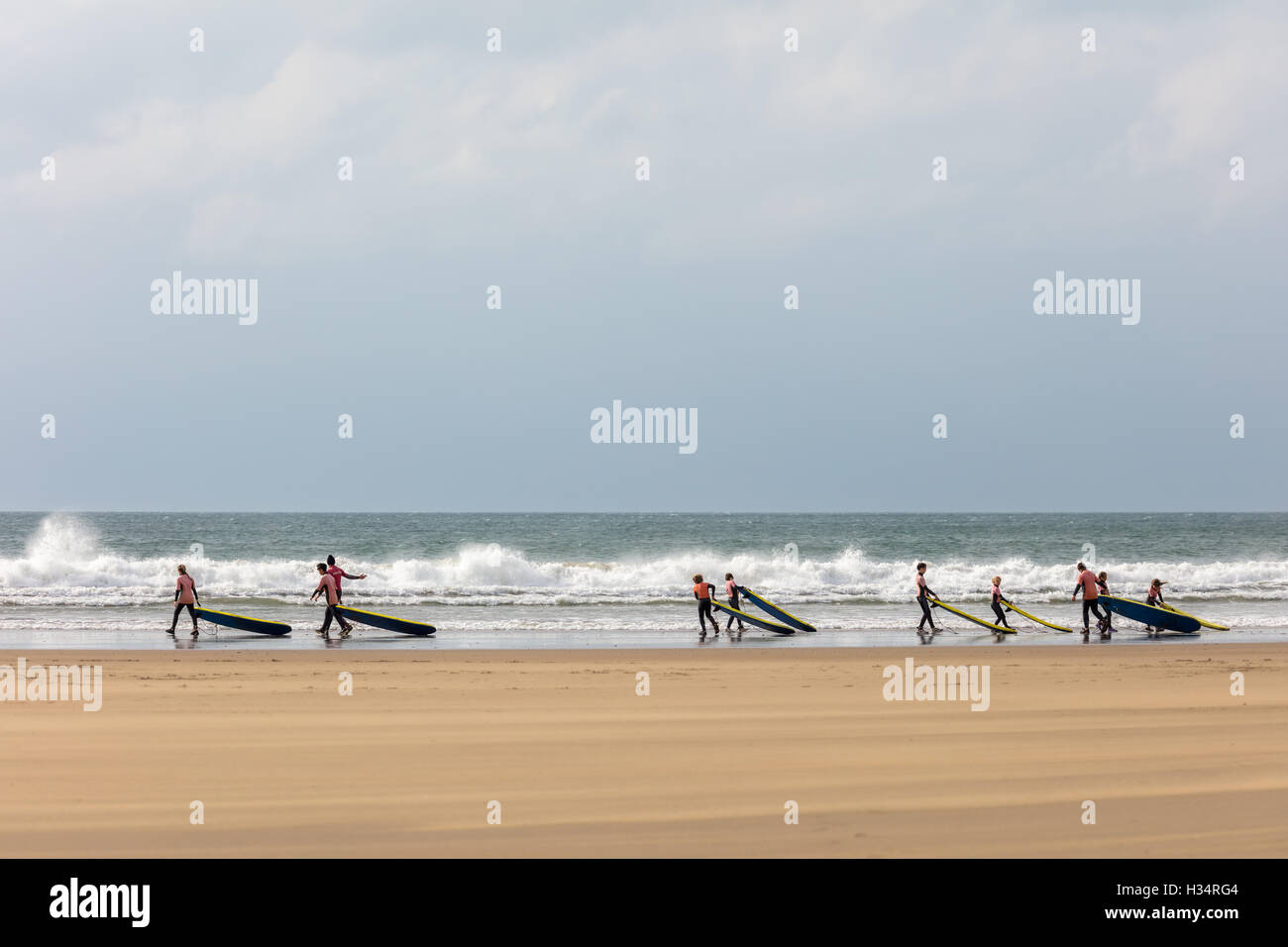 Winds gusting over 30mph from the south east pushing the waves back at ...