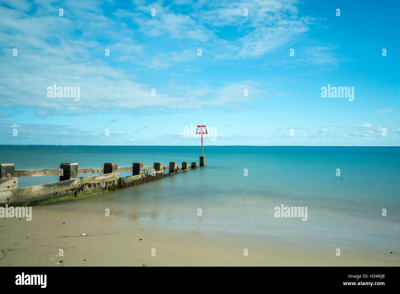 Groyne and ocean hi-res stock photography and images - Alamy
