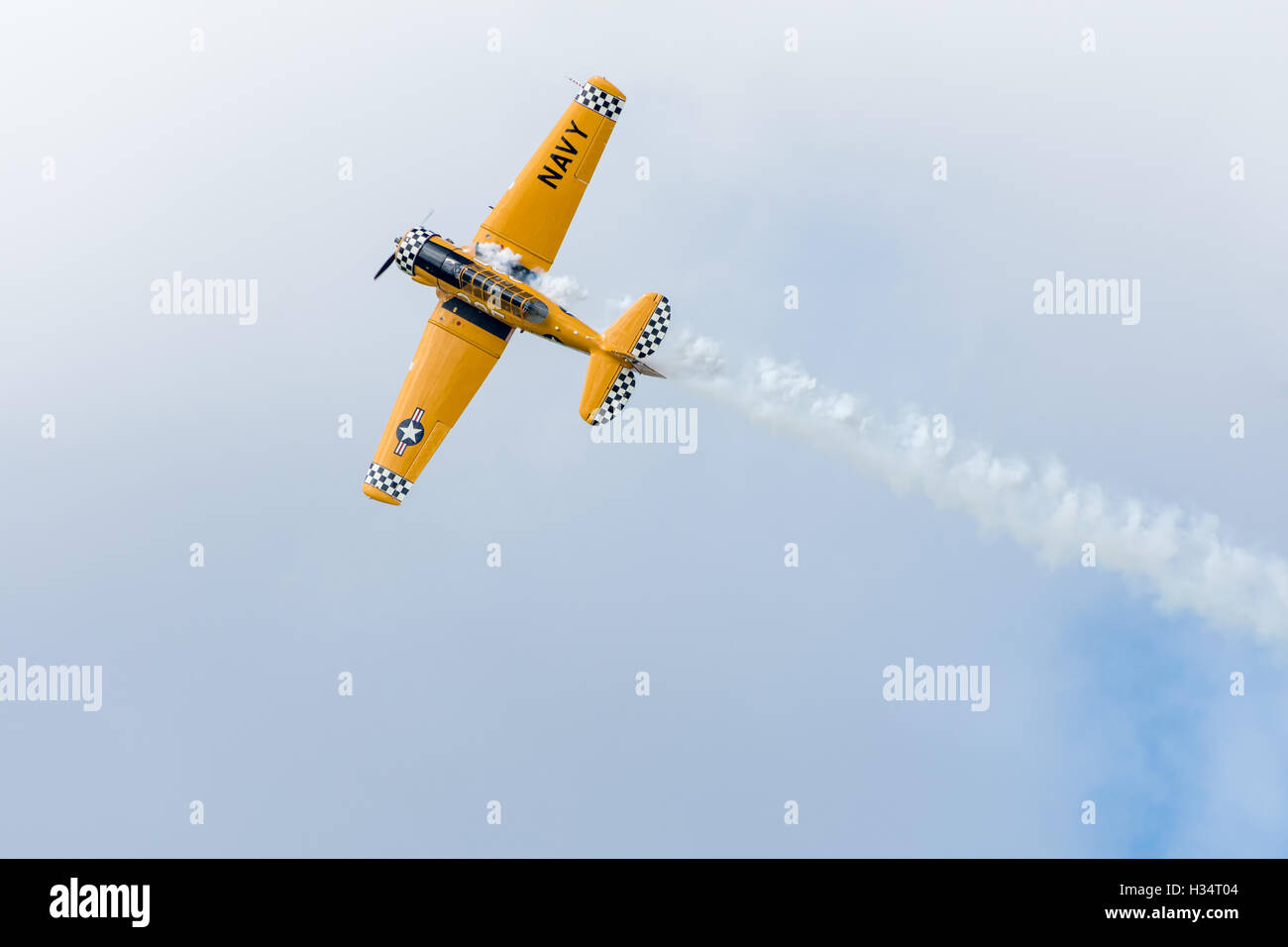 World war ii t 6 texan hi-res stock photography and images - Alamy