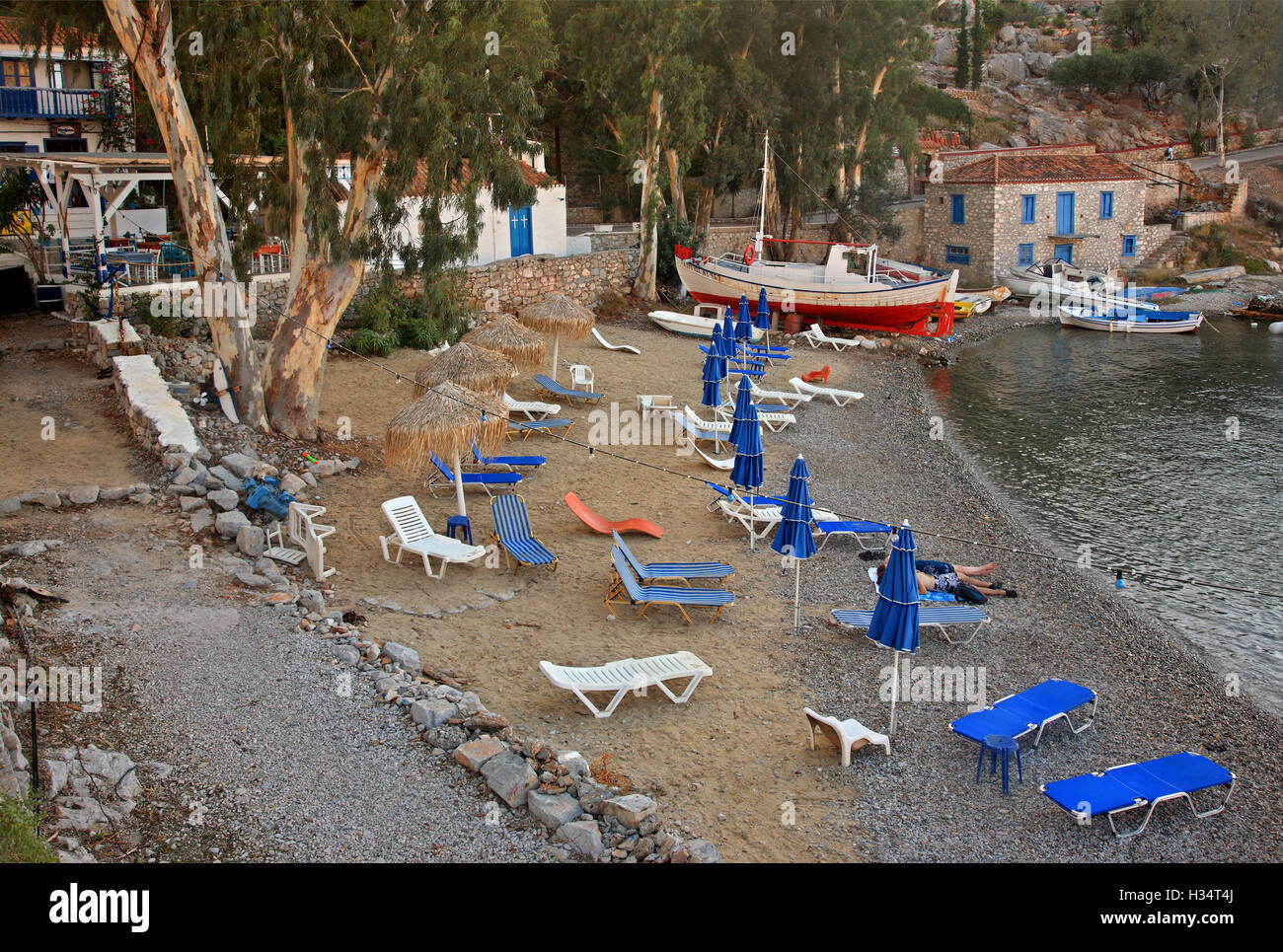 Mandraki beach, Hydra island, Attica, Greece Stock Photo - Alamy