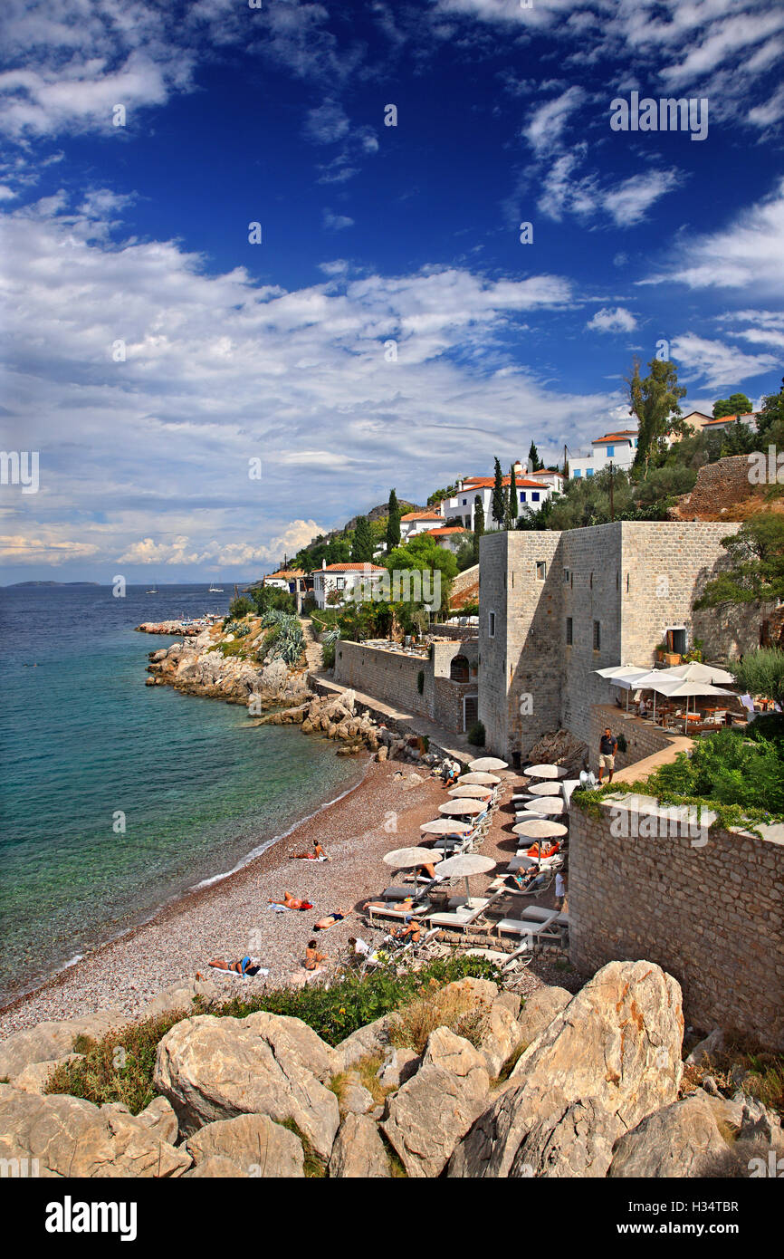 Kamini hydra hi-res stock photography and images - Alamy