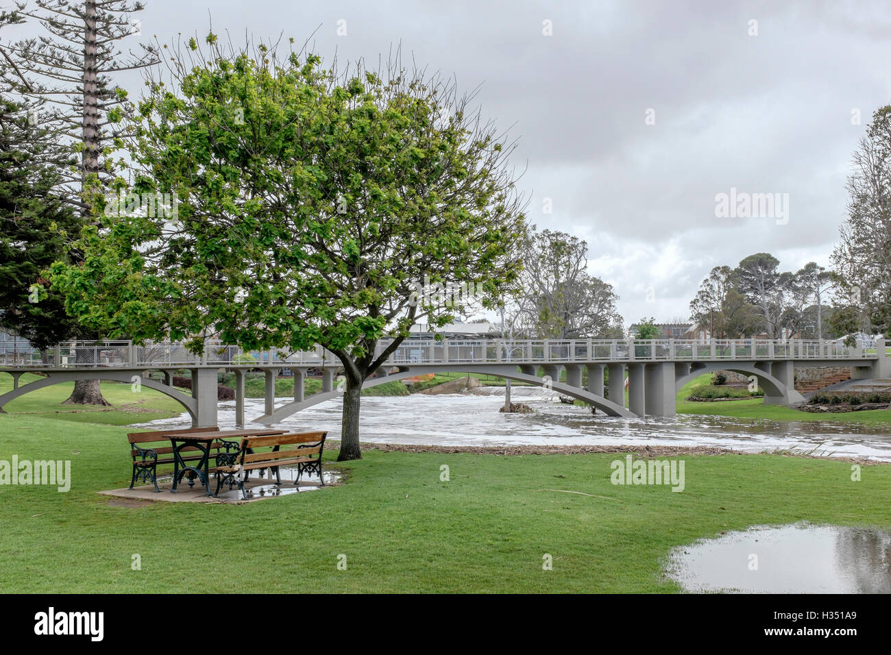 Strathalbyn, South Australia. 4th October, 2016. The flood swollen ...