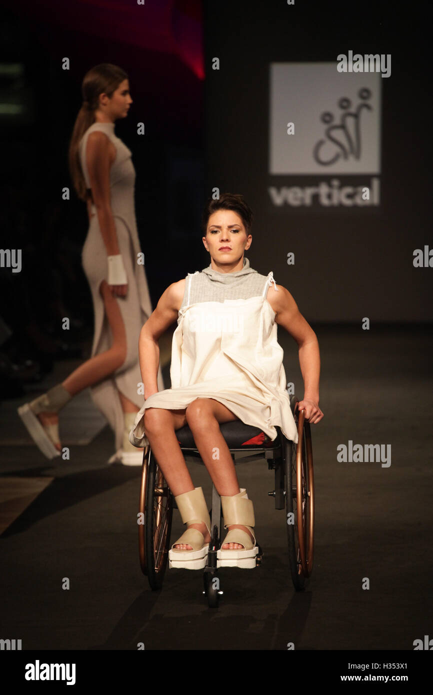 Milan, Italy. 3rd Oct, 2016. Models and disabled models in wheelchair ...
